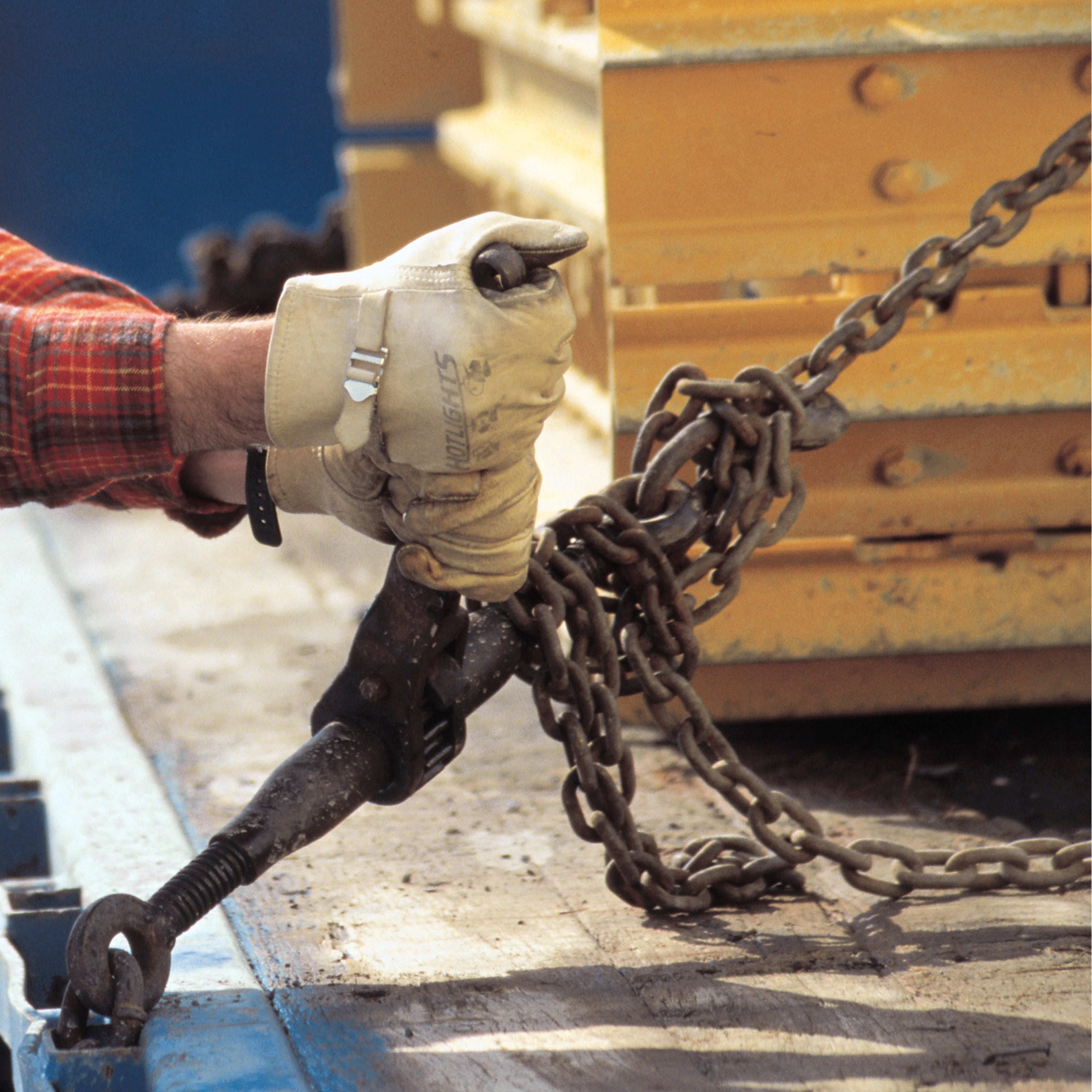 How To use Chain Binders – Tie 4 Safe