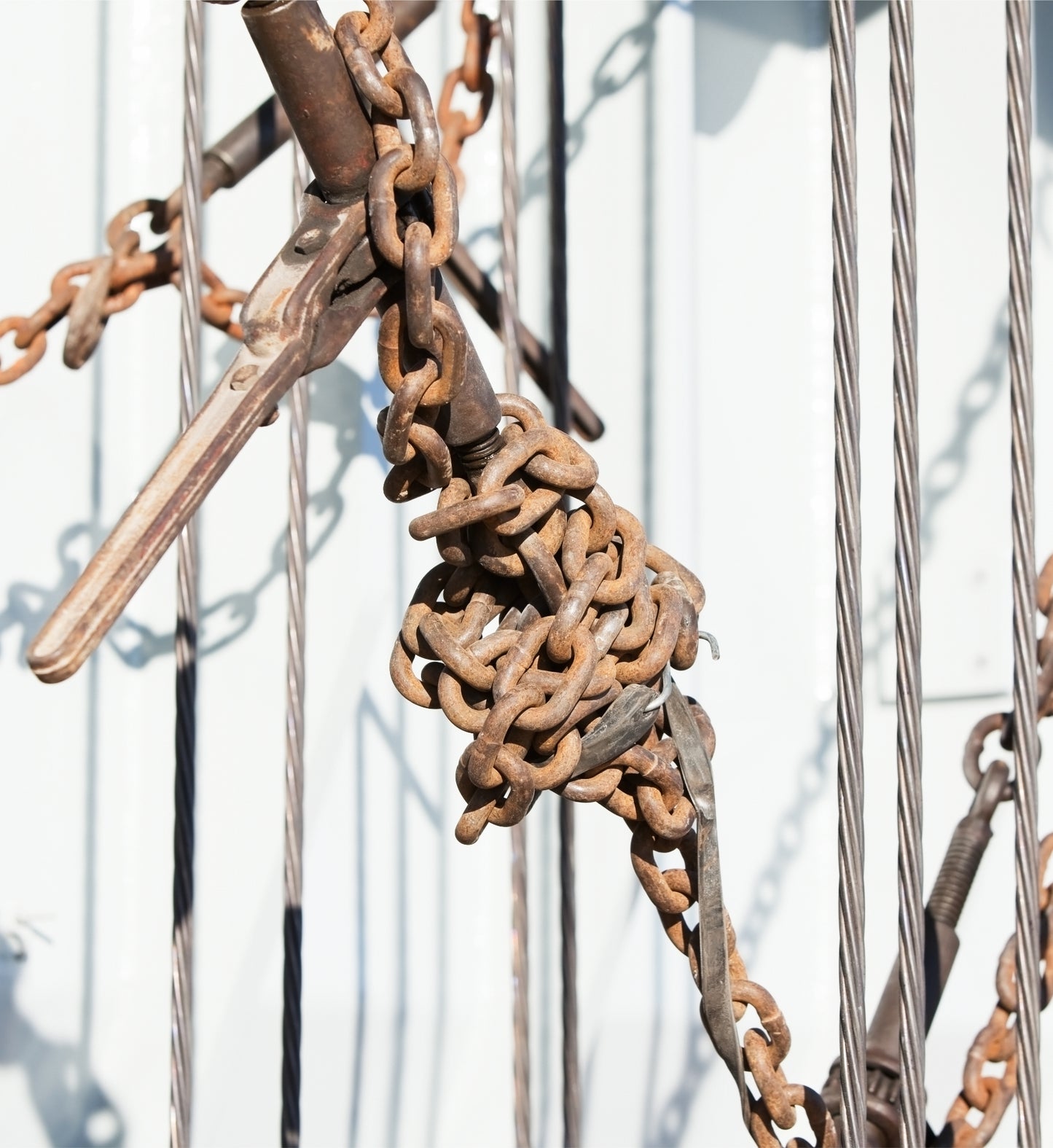 How To use Chain Binders – Tie 4 Safe